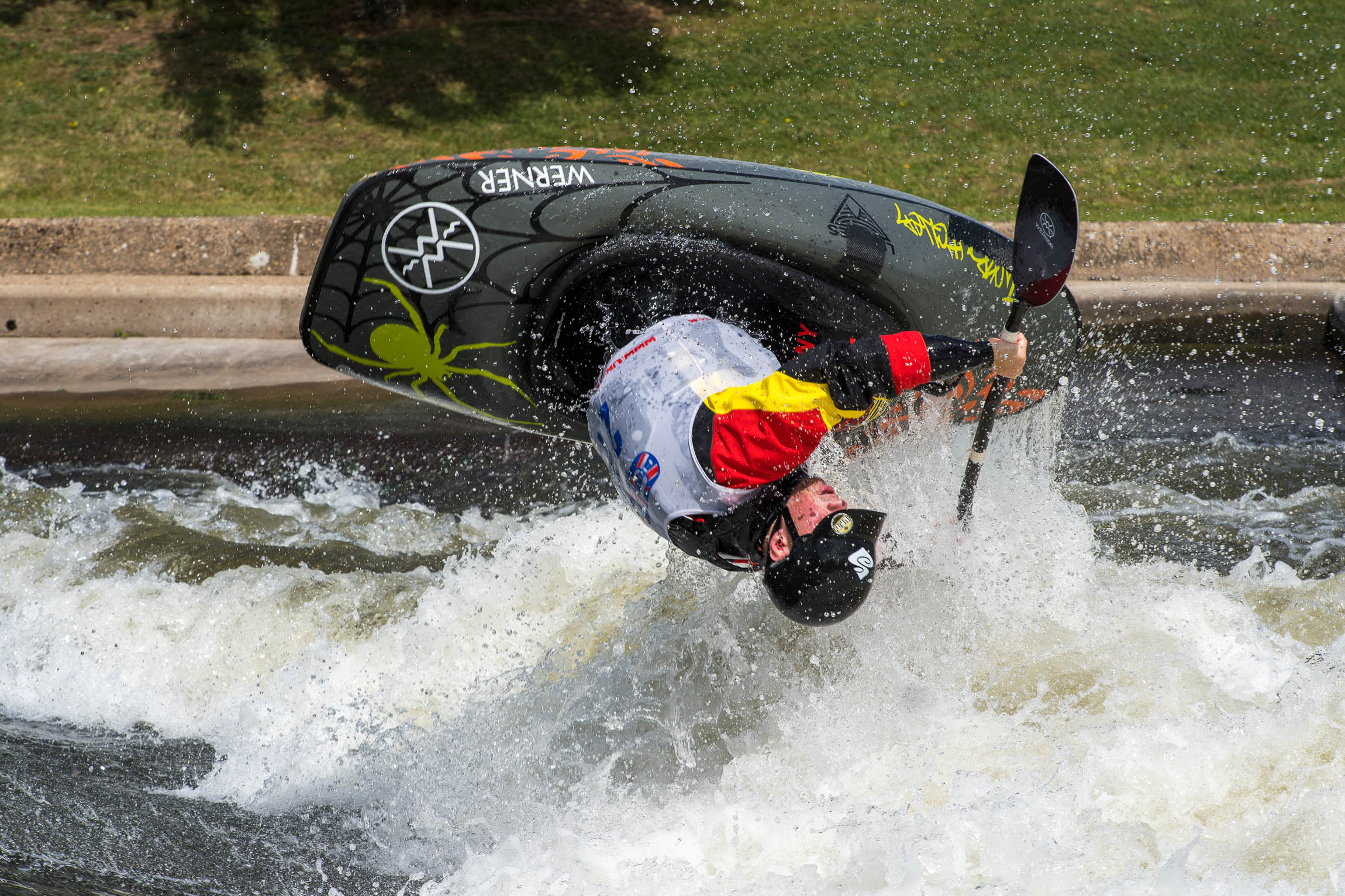Why do freestyle and play boating? – The Kayaking Journal